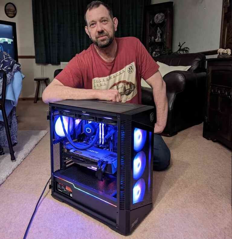 Sonic the Hedgehog Intel Core i9-13900 Gaming PC Bundle with RX 7900 ...