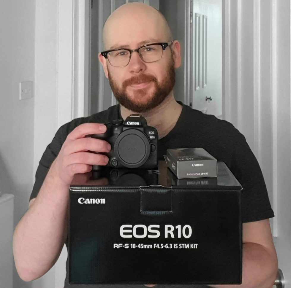 Canon EOS R10 Mirrorless Camera Bundle – Live Giveaways