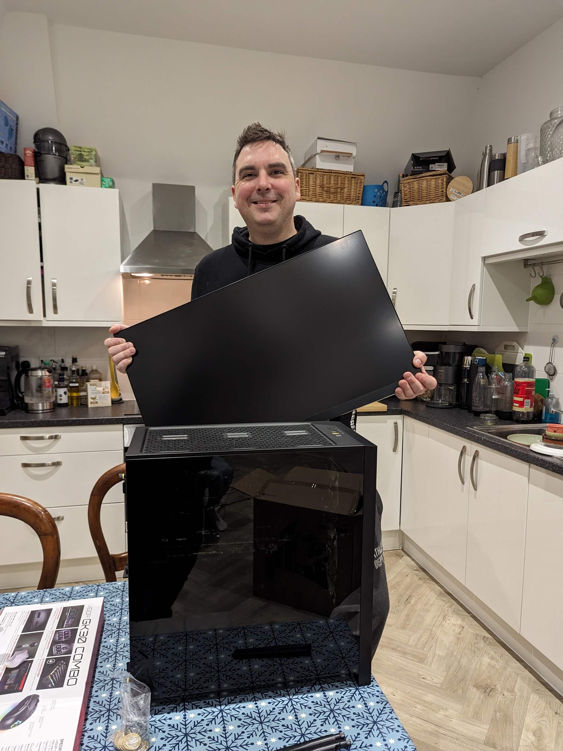 Sonic the Hedgehog Intel Core i9-13900 Gaming PC Bundle with RX 7900 ...